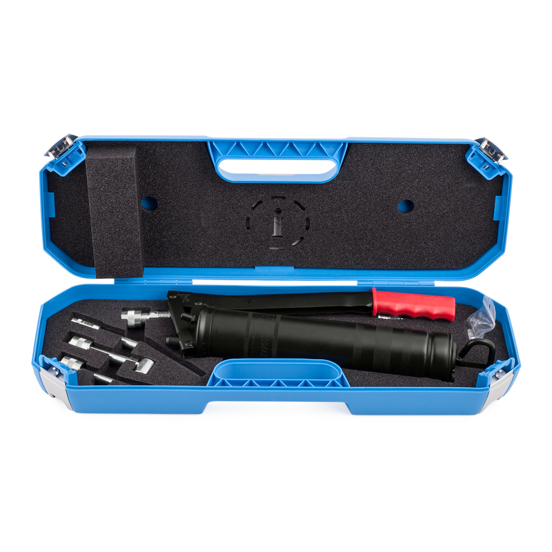 Grease Gun - Easy grease filling with industrial guns | SKF