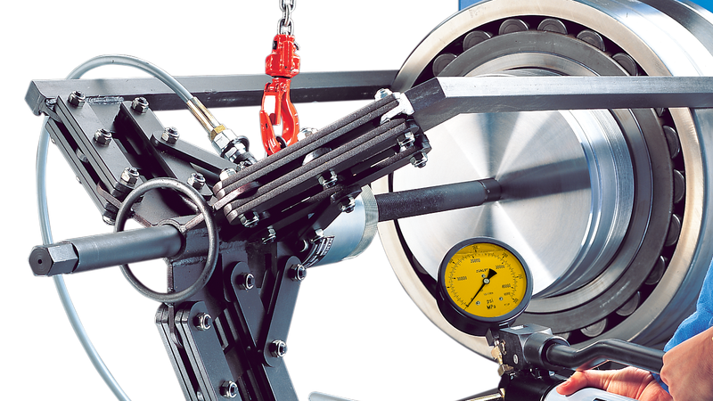 Hydraulically-assisted heavy duty jaw pullers TMHP series | SKF