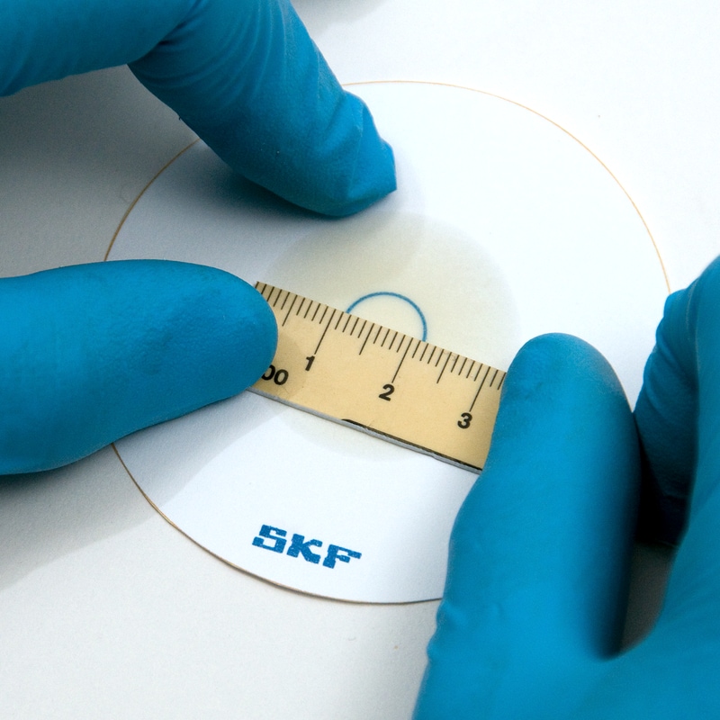 Grease Analysis Kit - Test grease directly in the field | SKF