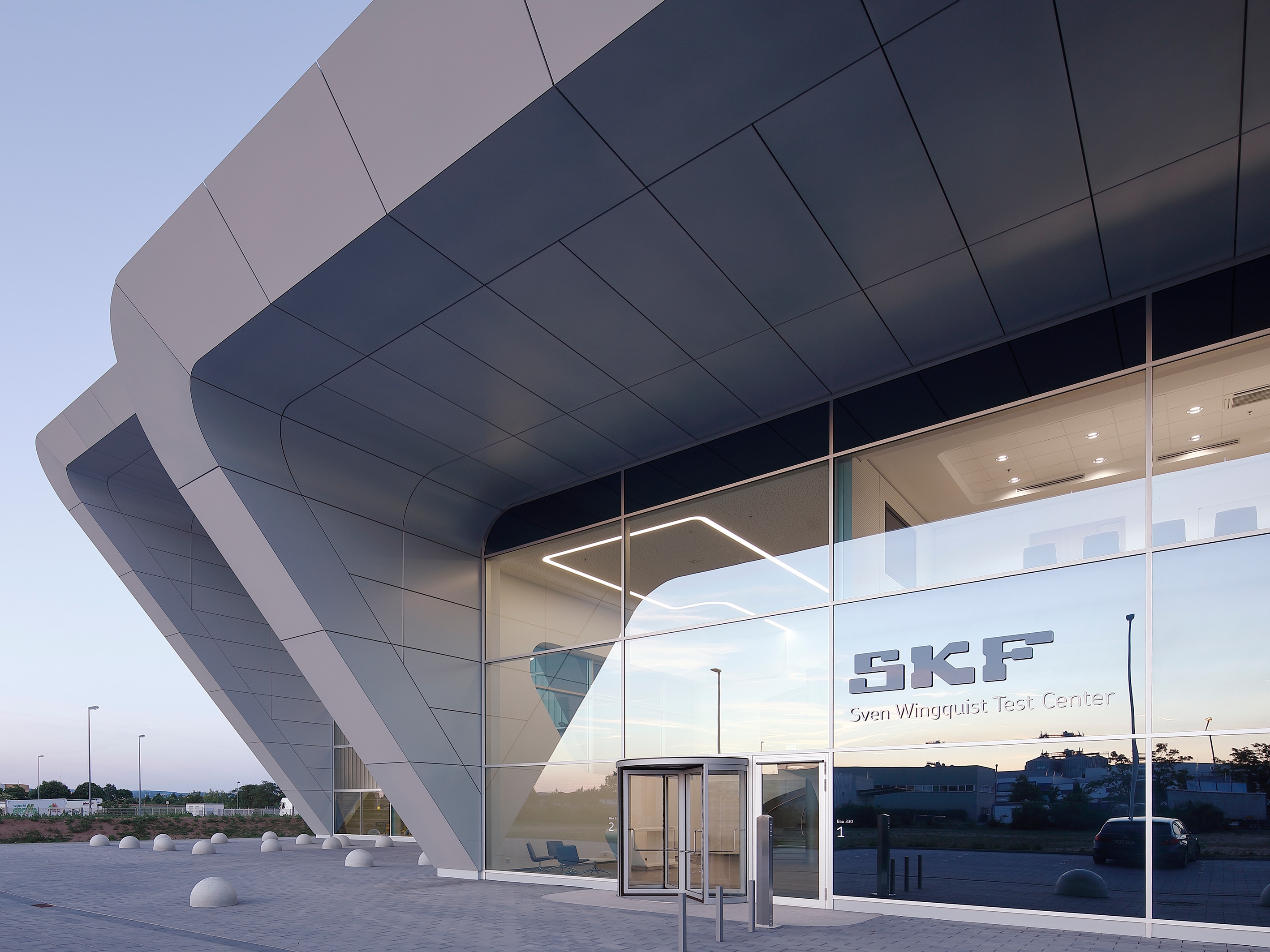 SKF