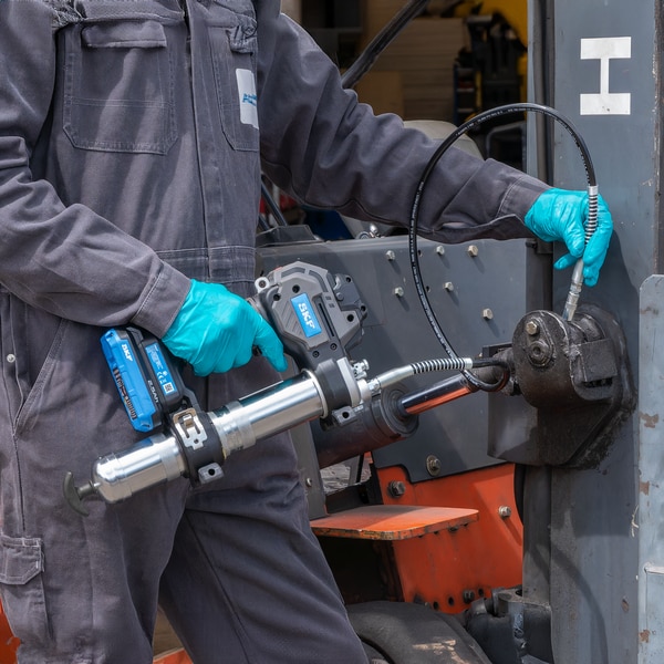 TLGB 21/230V - Grease gun - battery driven | SKF