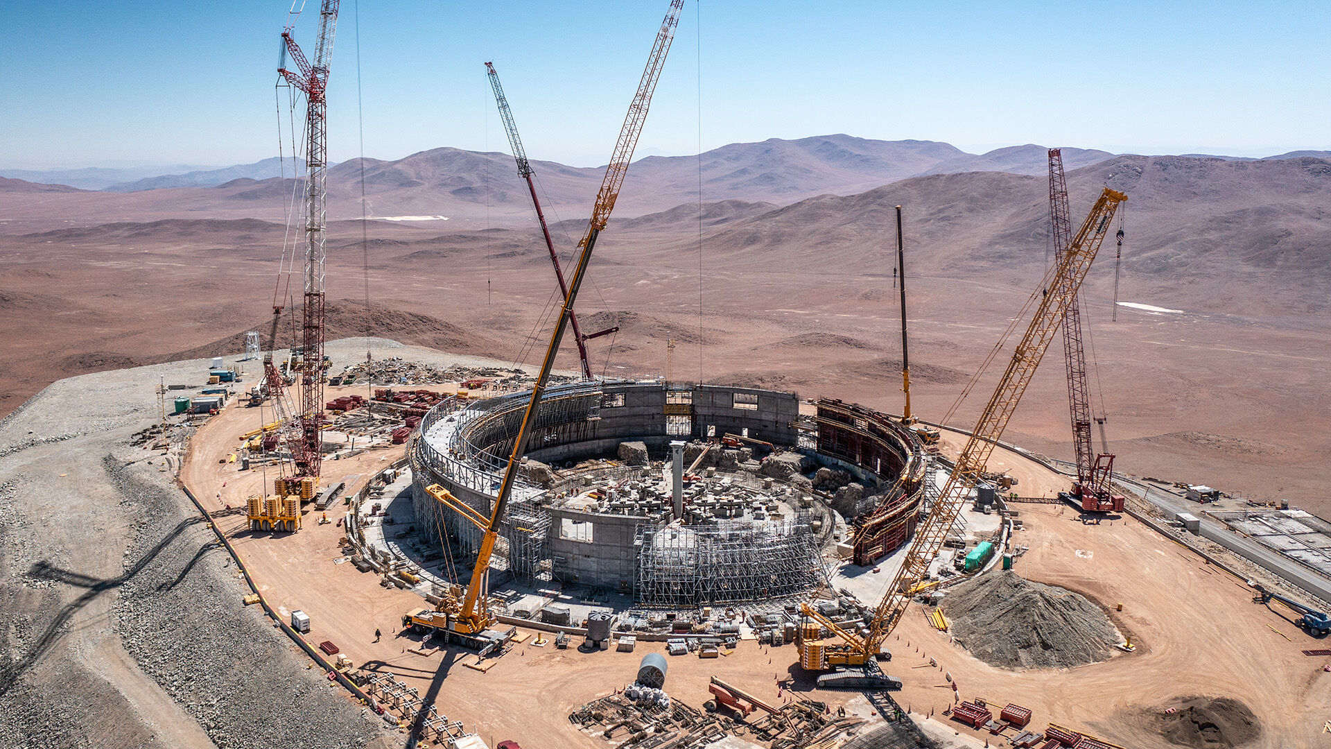 La cabeza en las estrellas: en la cúpula del Telescopio extremadamente ...