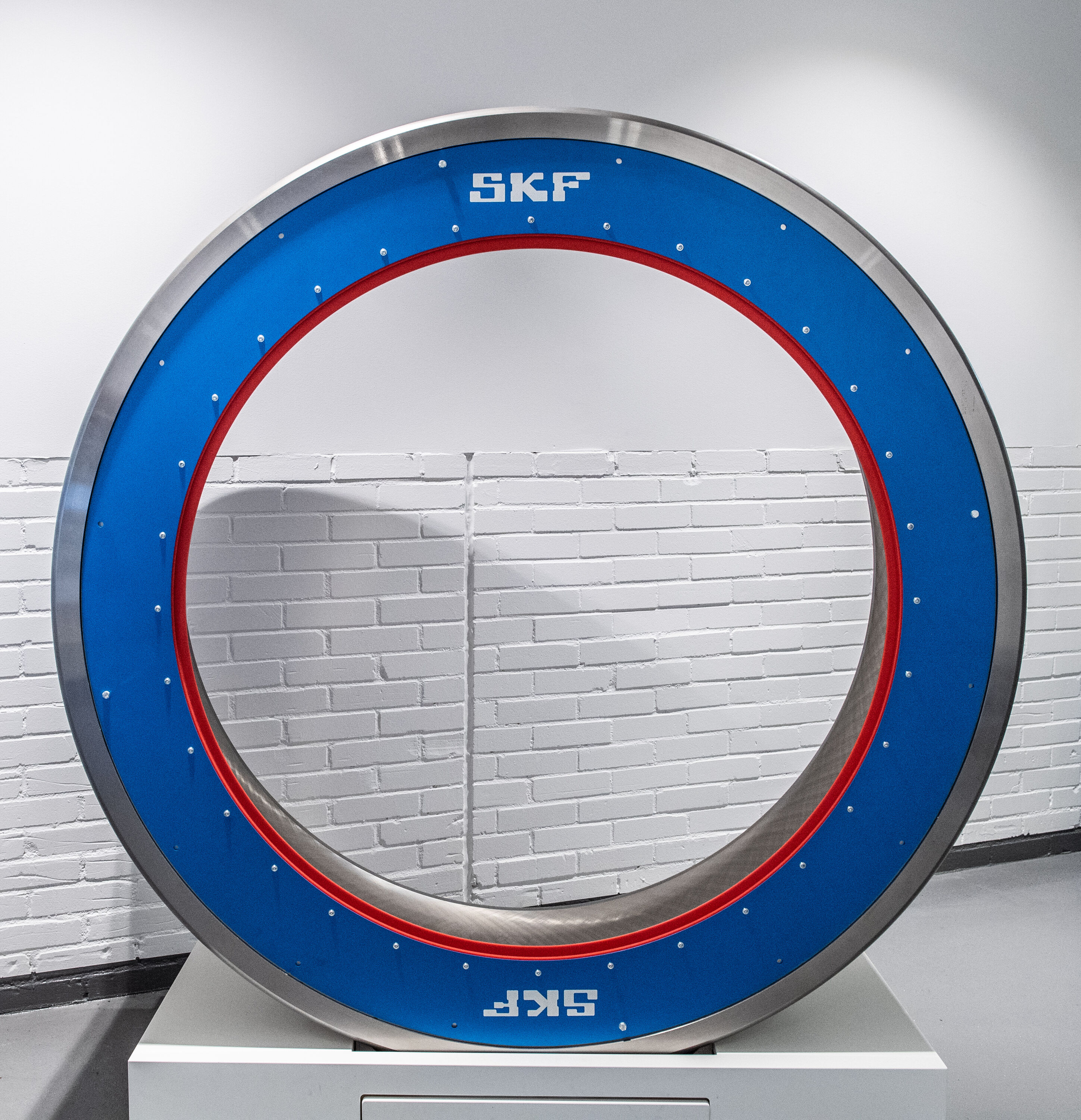 SKF