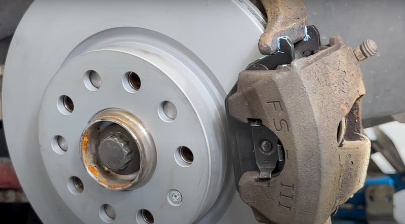 Ensure safety with high quality SKF brake pads