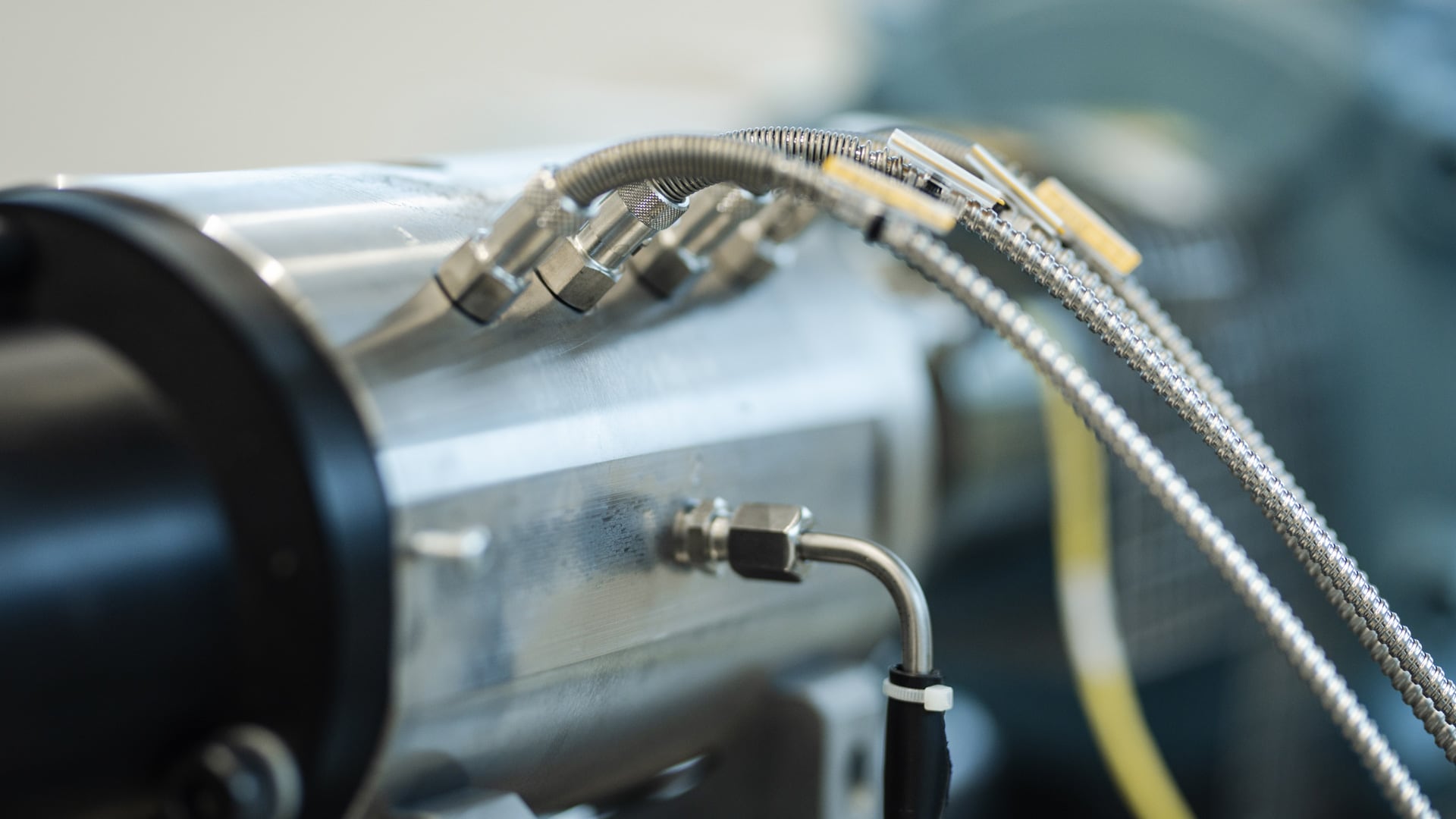 Hydrogen embrittlement and other key challenges | SKF