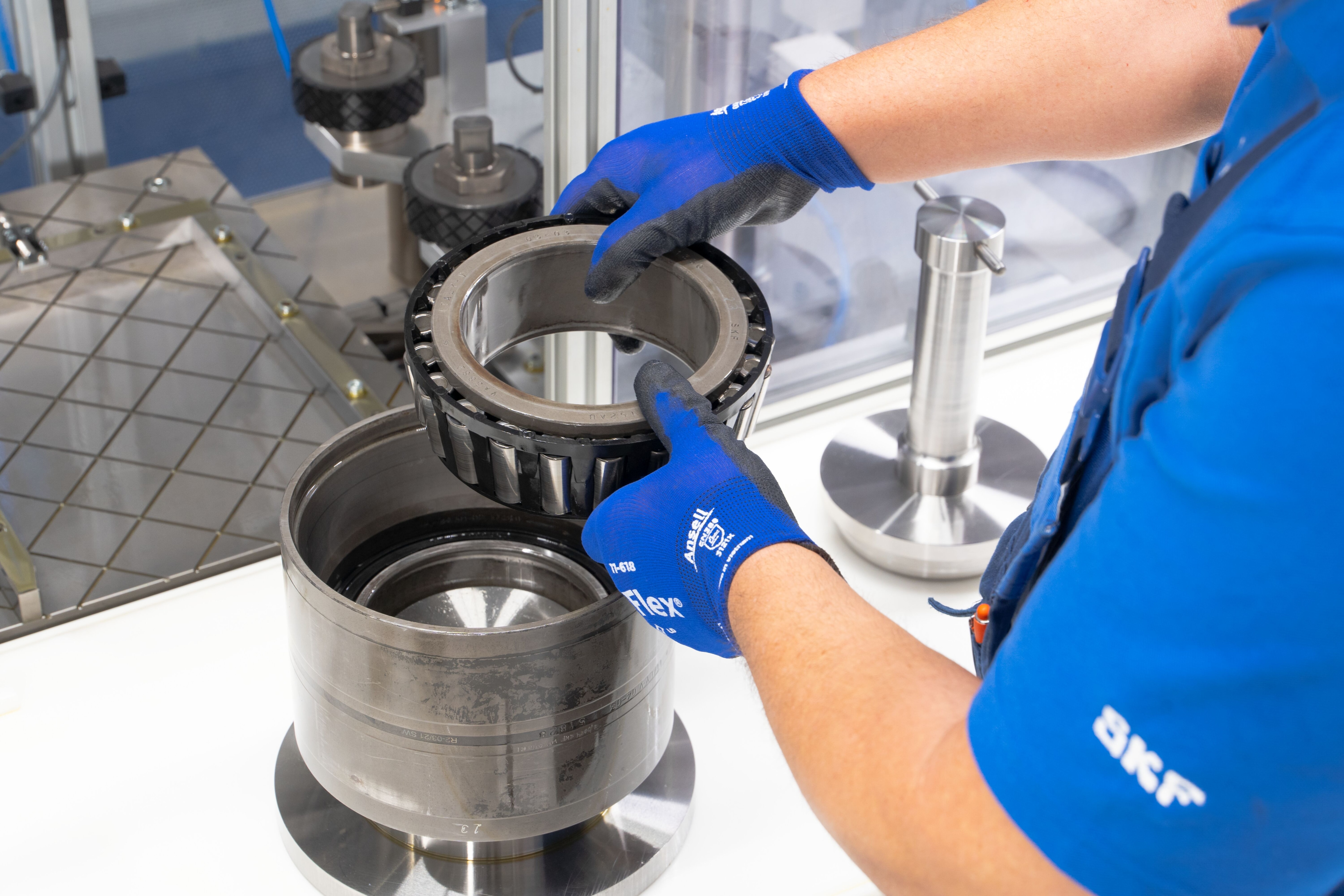 SKF