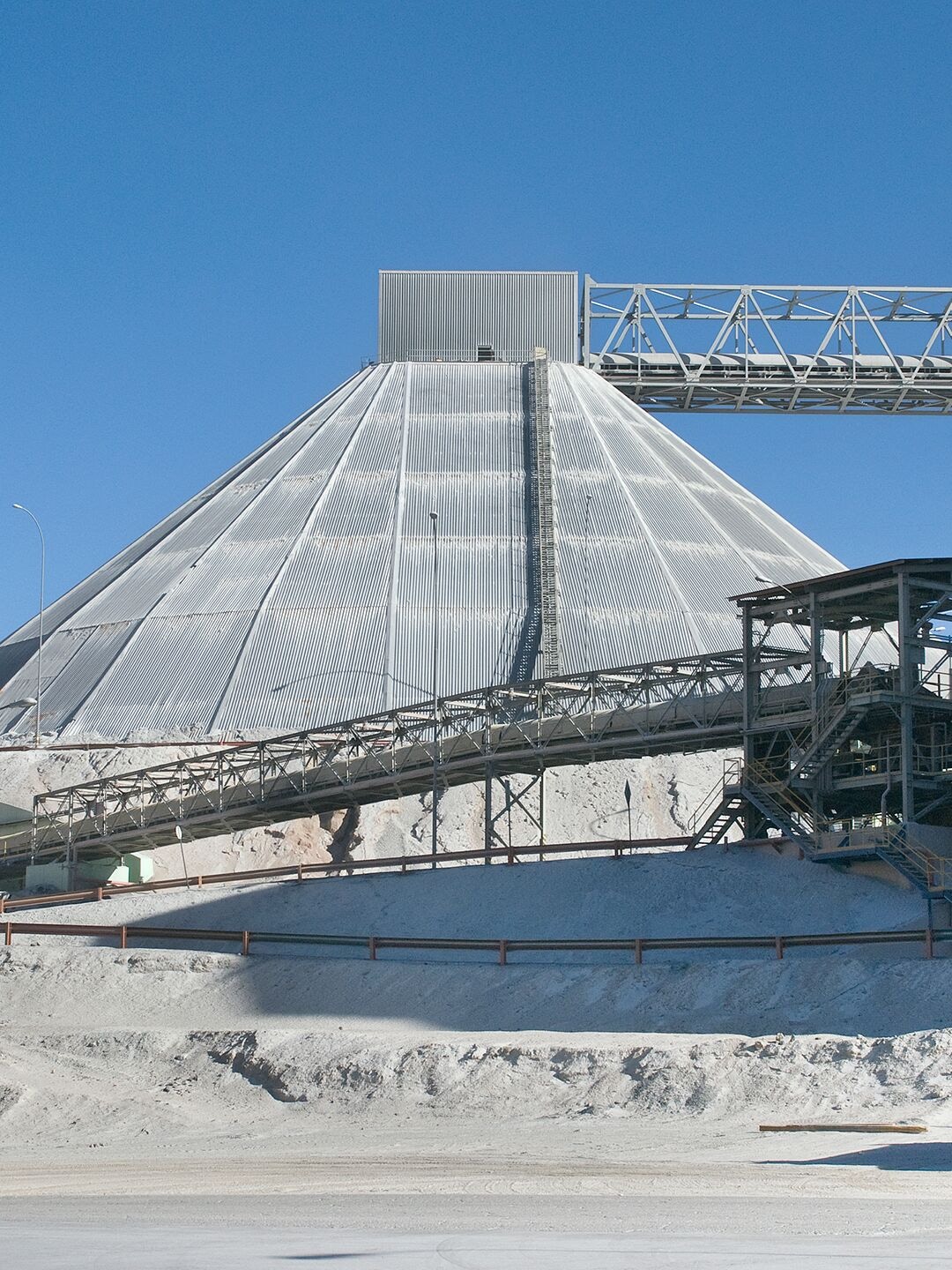 Mining, mineral processing and cement | SKF