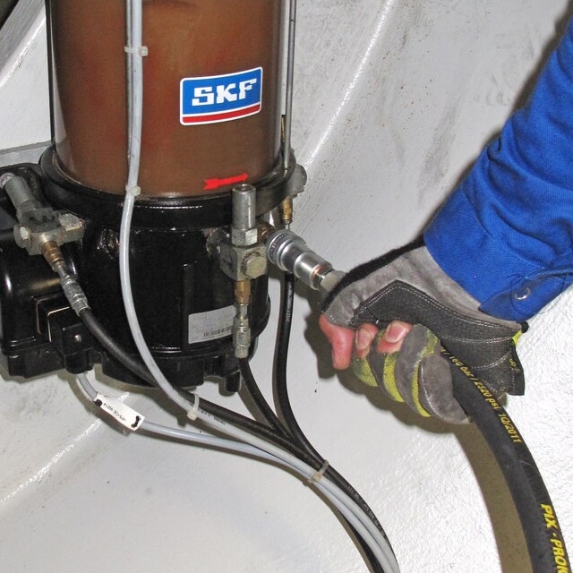 Manual Refilling Pump MFP | SKF Lincoln | SKF